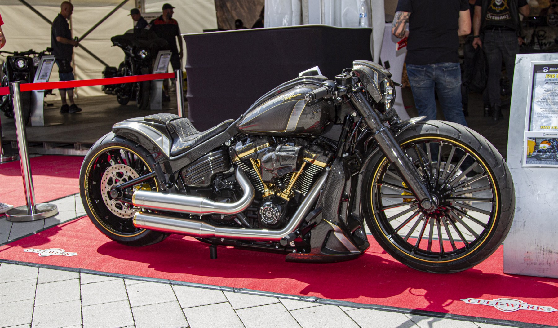 Máris motorosok ezrei érkeztek a HD120 Budapest fesztiválra - Hegylakók