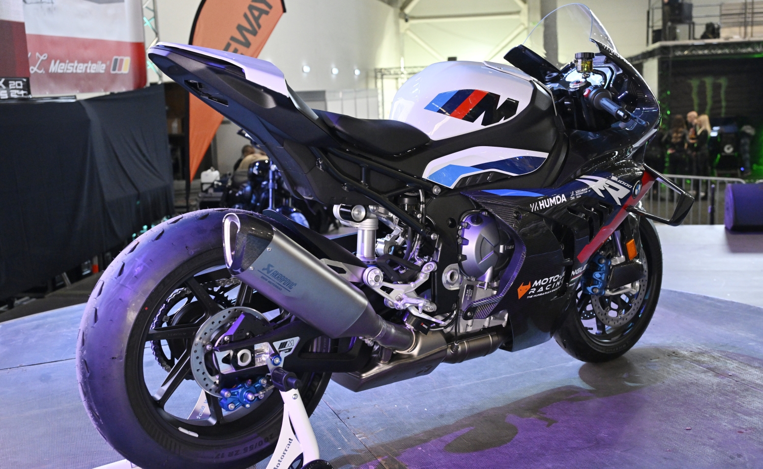 50 000 motoros szavazott: ezek lettek az Év Motorkerékpárjai 2024-ben ...