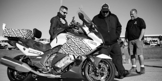 Carl Reese és a négy legyalult Continental... - Hegylakók